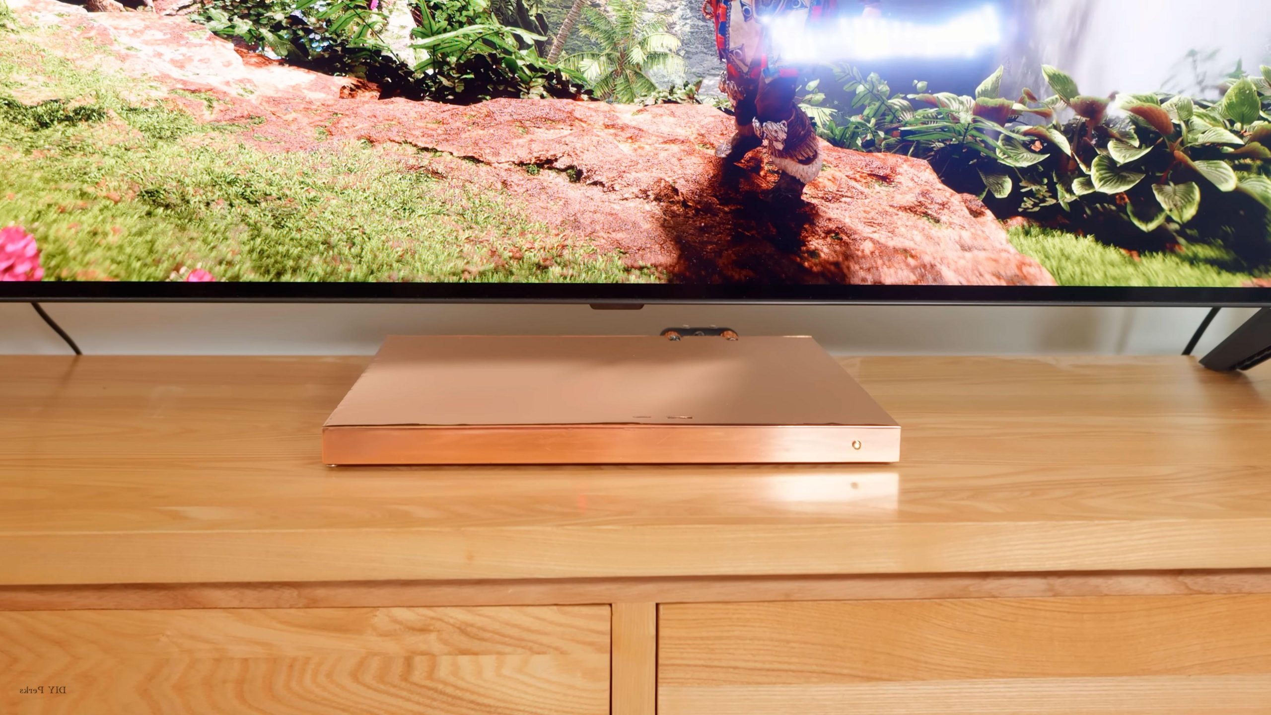 DIYer Turns A 6cm Thicket PS5 Into A 2cm Thick Sweaty PS5 Slim Game